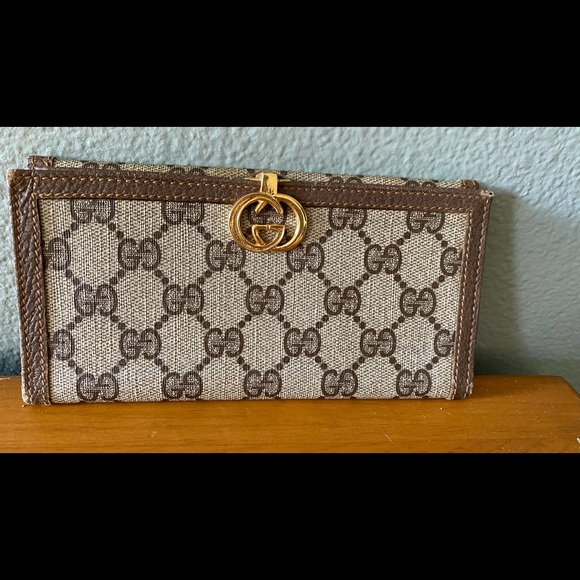 Gucci | Bags | Sold Authentic Vintage Gucci Checkbook Pristine ...